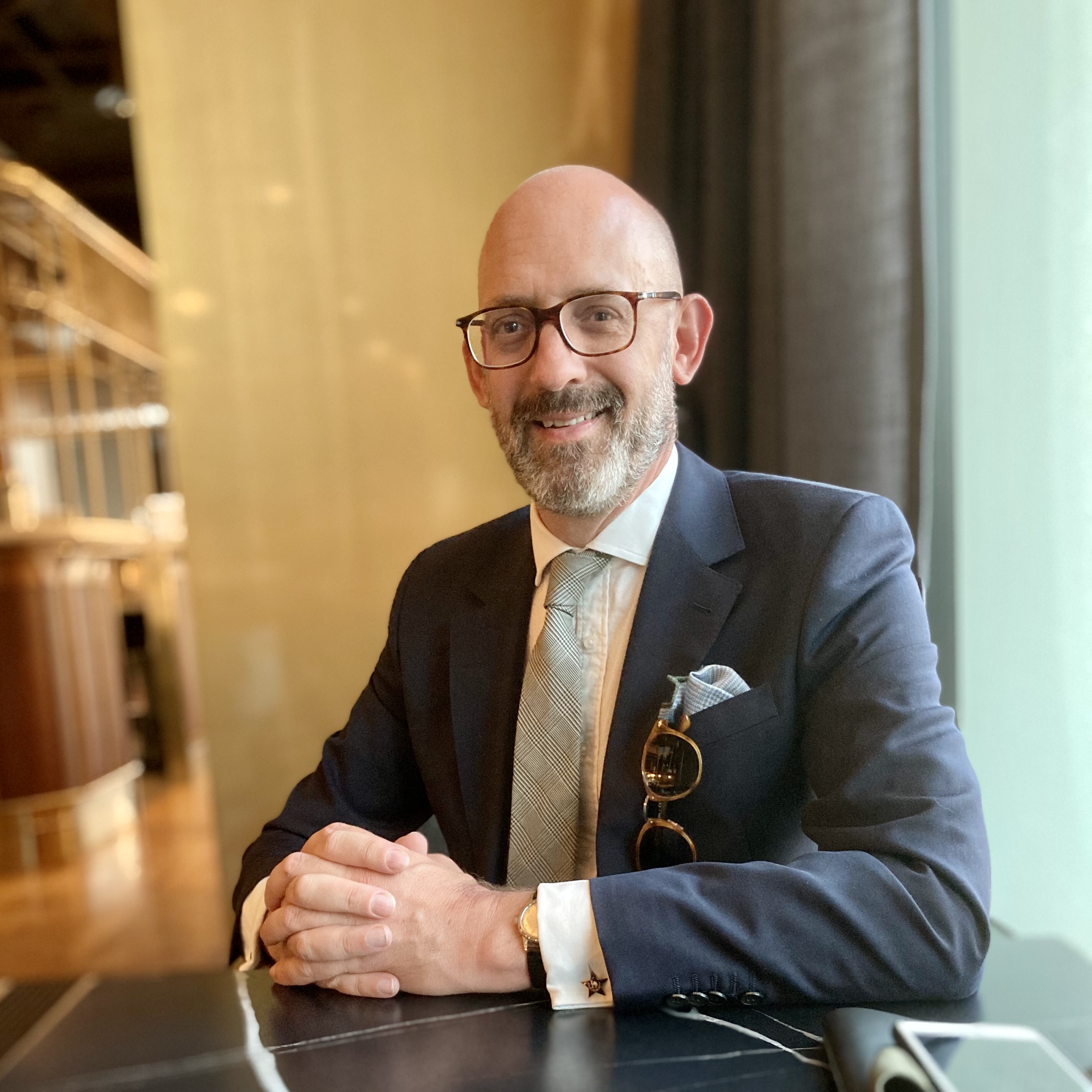 I’m Tim Hender. How Can I Help You? – Timothy Hender